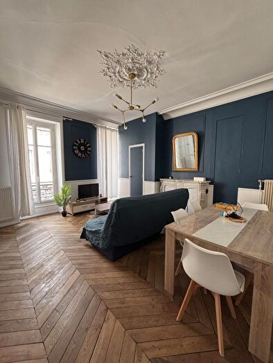 Chalon-sur-Saône, Saint-Cosme : Appartement 2 pièces à louer