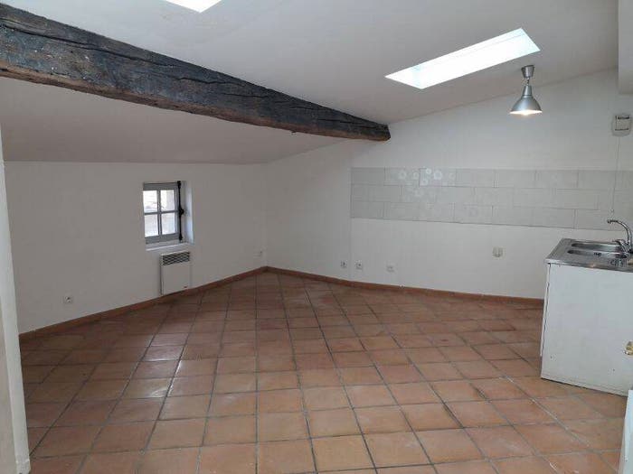Appartement 3 pièces à Centre Ville, Pézenas, à louer
