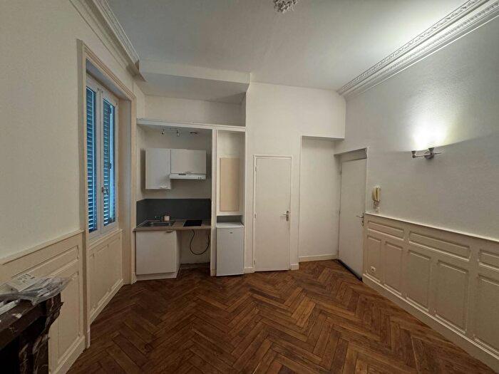 Appartement à louer - Croix Luizet, Villeurbanne - 1 pièce