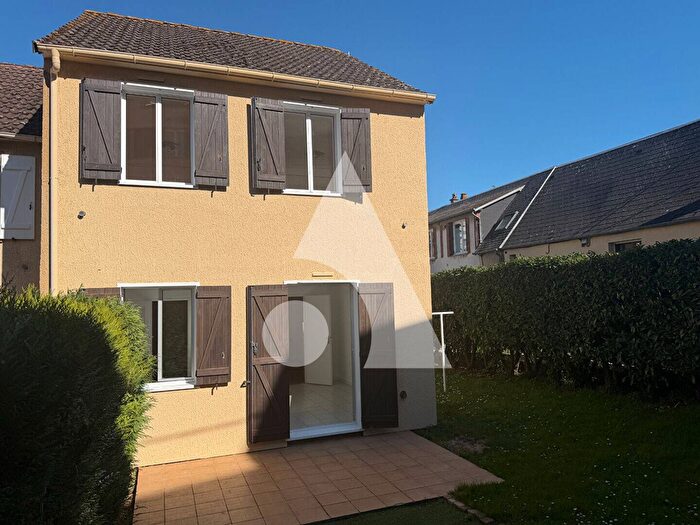 Maison 4 pièces à louer à Centre Ville-Isambard, Évreux