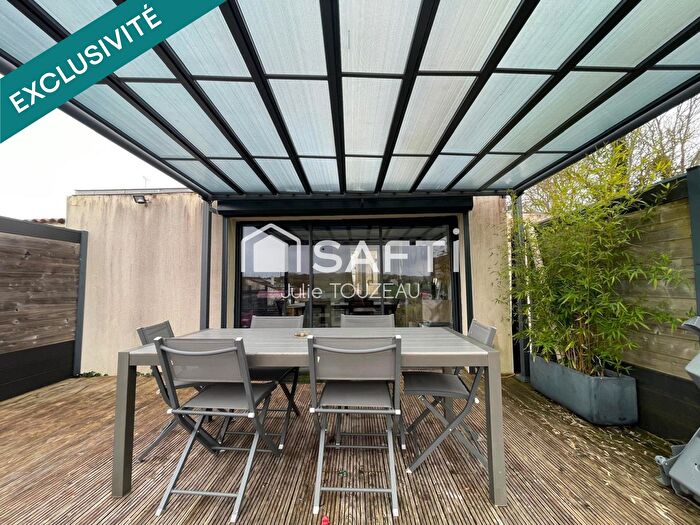 Maison à vendre - Saintes, La Gare, Sébastien de Brouard, La Fenêtre - 3 pièces - 2 chambres