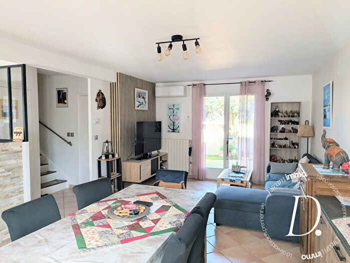 Maison à vendre - Fourques - 3 pièces - 2 chambres