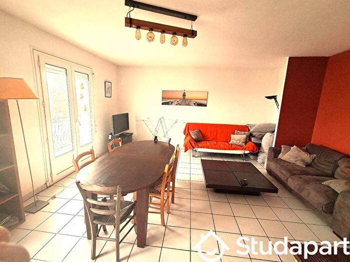 Maison à louer - Ouest, Aytré - 5 pièces - 1 chambre