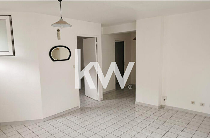 Appartement à vendre - Saint-Étienne, Terrenoire - 2 pièces - 1 chambre