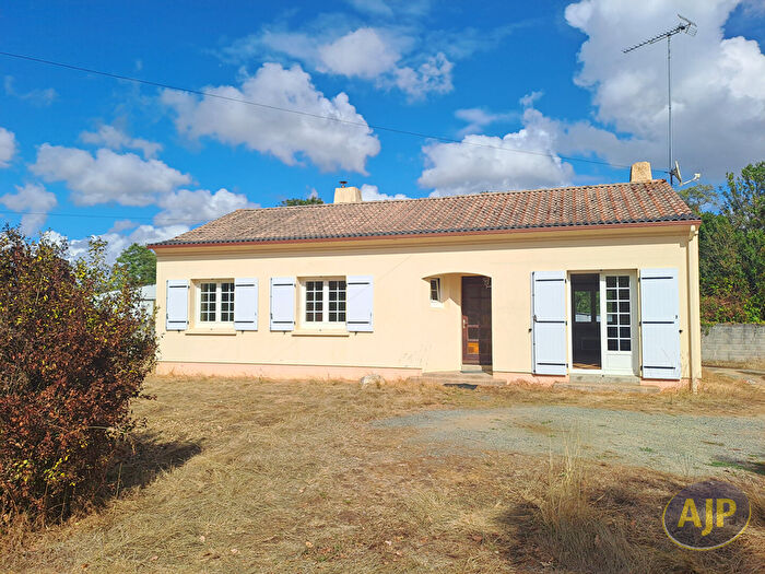 Maison 4 pièces à vendre - Froidfond
