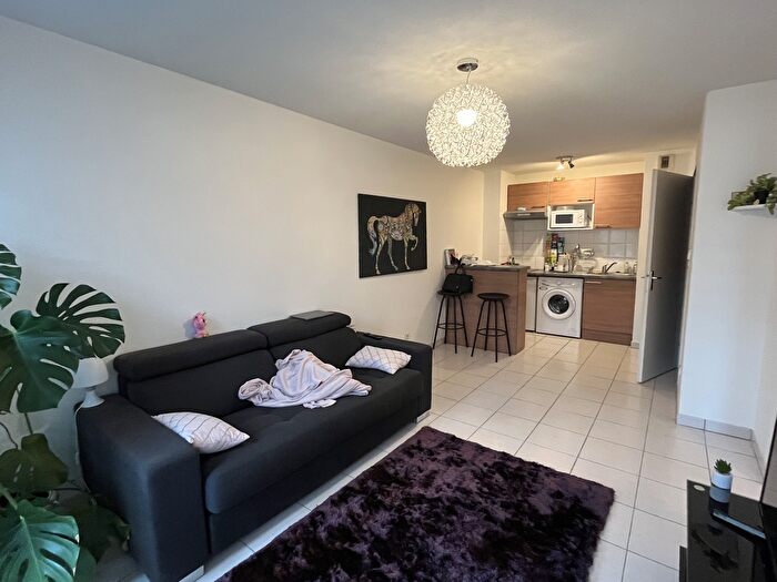 Appartement à louer - Limoges, Centre-ville, Hôtel de Ville, Emailleurs - 2 pièces - 1 chambre