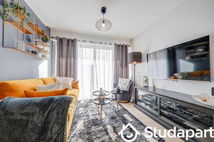 Appartement à louer - Laënnec, Lyon ème arrondissement - 1 pièce - 1 chambre