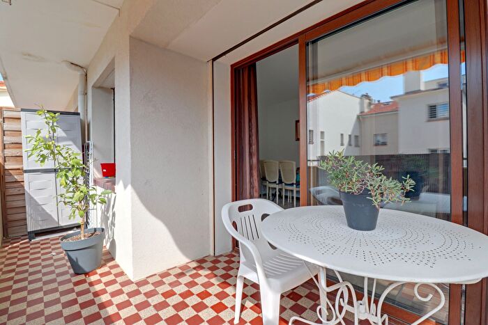 Appartement à vendre - Fréjus - 3 pièces - 2 chambres