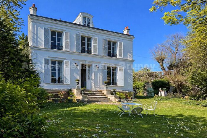 Maison à vendre - Brunoy, Centre-ville - 9 pièces - 6 chambres