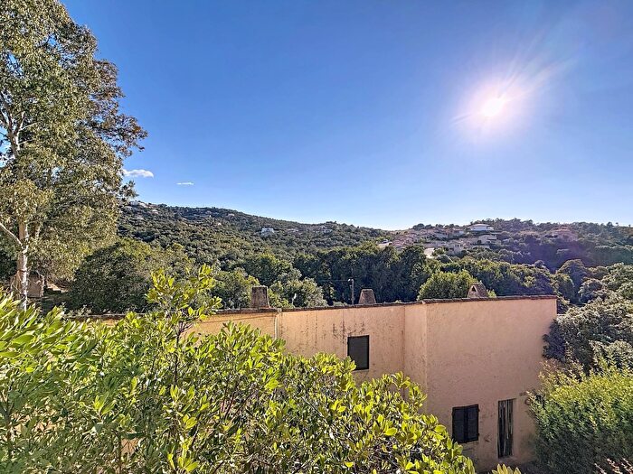 Grosseto-Prugna : Appartement 2 pièces à vendre