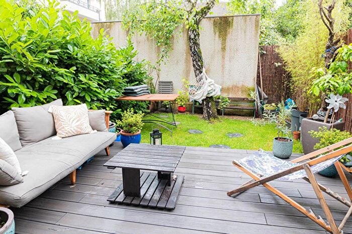 Appartement à louer - Rueil-Malmaison, Plaine Gare - 1 pièce