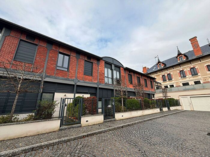 Appartement à louer - Briand Leclerc, Sens - 3 pièces - 2 chambres