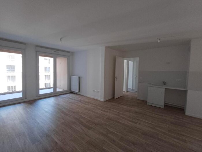 Appartement à louer - Bobigny, Centre-ville - 4 pièces - 3 chambres