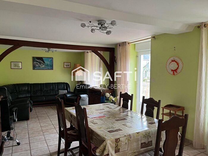 Maison à vendre - Saulges - 6 pièces - 4 chambres