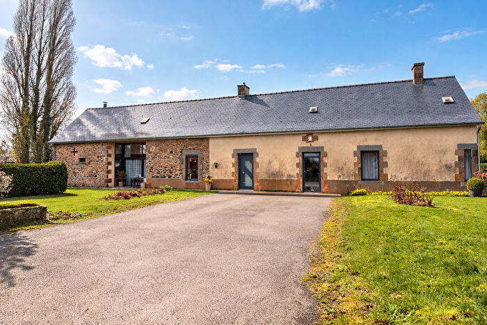 Maison à vendre - Saint-Ouën-des-Toits - 6 pièces - 4 chambres