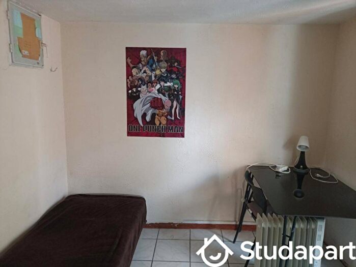 Appartement à louer - Bois dAmour-Porte de Paris-Courlancy, Reims - 1 pièce