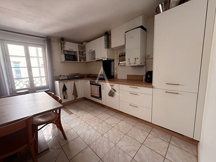 Carcassonne, Centre-ville : Appartement 3 pièces à louer