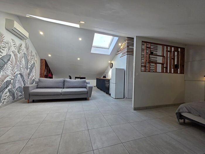 Appartement à vendre - Le Teil - 2 pièces - 1 chambre