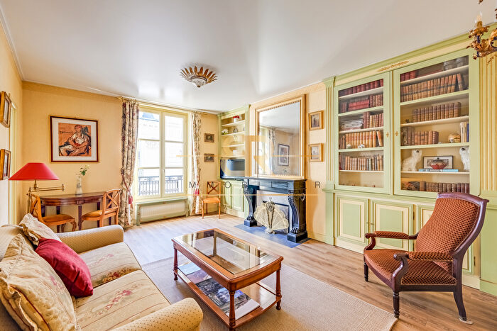 Paris 1er, Palais Royal : Appartement 2 pièces à vendre