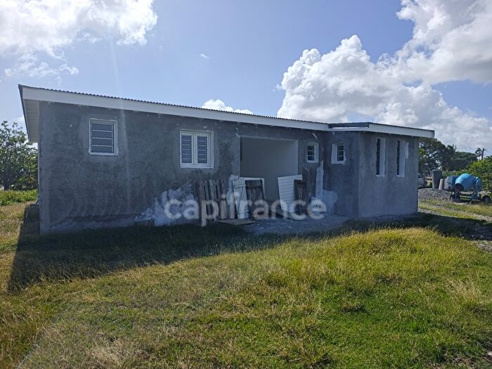 Maison 6 pièces à Sainte-Anne, à vendre