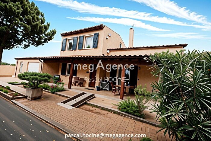 Maison à vendre - Saint-Marcel-sur-Aude - 6 pièces - 5 chambres