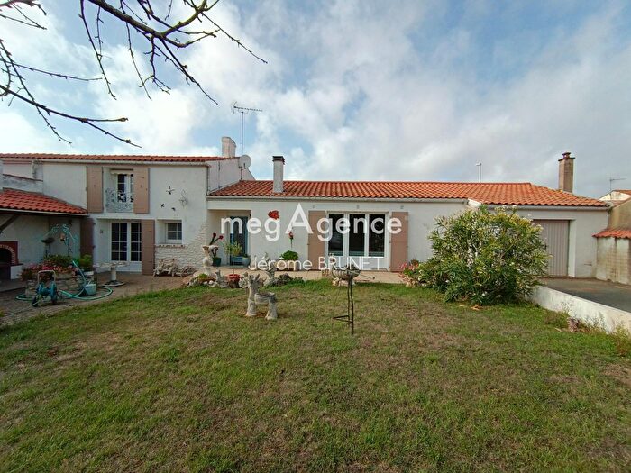 Maison à vendre - Charron - 5 pièces - 3 chambres