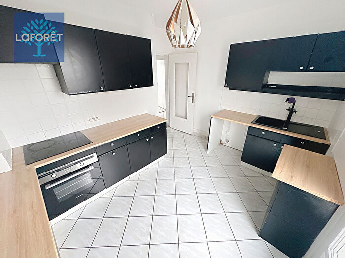 Appartement à vendre - Strasbourg, Neuhof - 3 pièces - 2 chambres