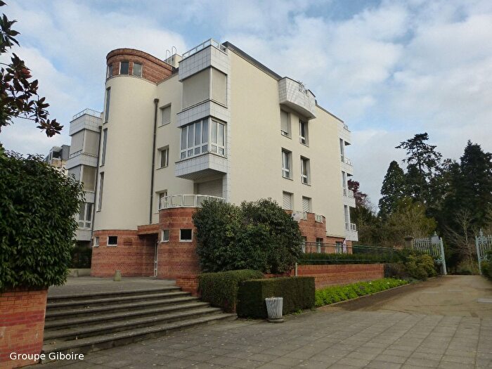 Appartement à louer - Quartiers Centre, Thabor, Oberthür - 2 pièces - 1 chambre