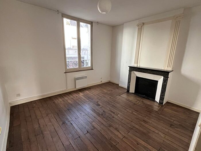 Appartement à vendre - Bourges - 4 pièces - 2 chambres