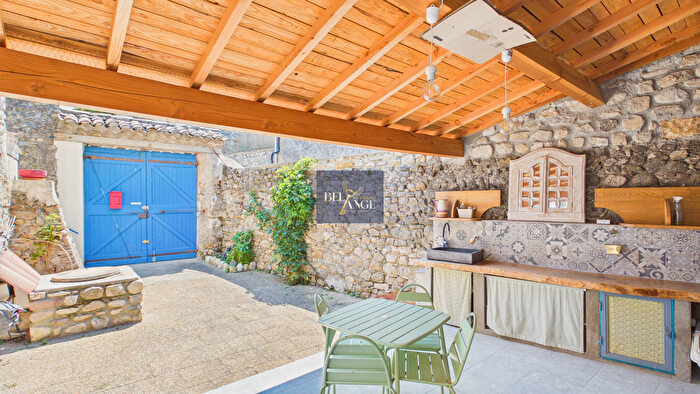 Maison 6 pièces à Vallon-Pont-d'Arc, à vendre