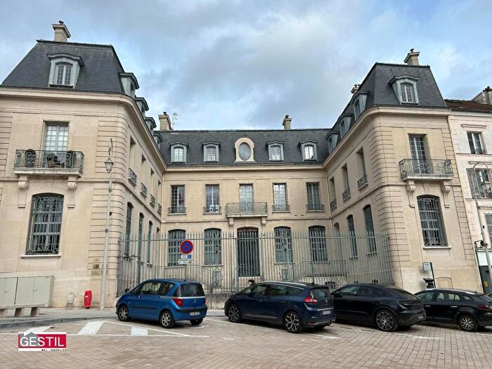 Appartement à louer - Pontoise, Centre-ville - 2 pièces - 1 chambre