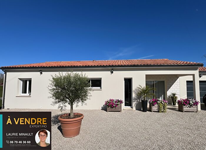 Maison à vendre - Fontaine-le-Comte - 4 pièces - 3 chambres