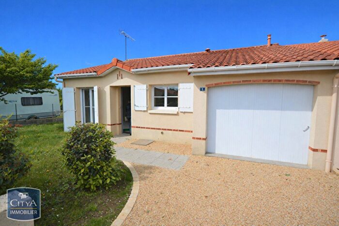 Maison à louer - Cholet, Leclerc - 4 pièces - 3 chambres