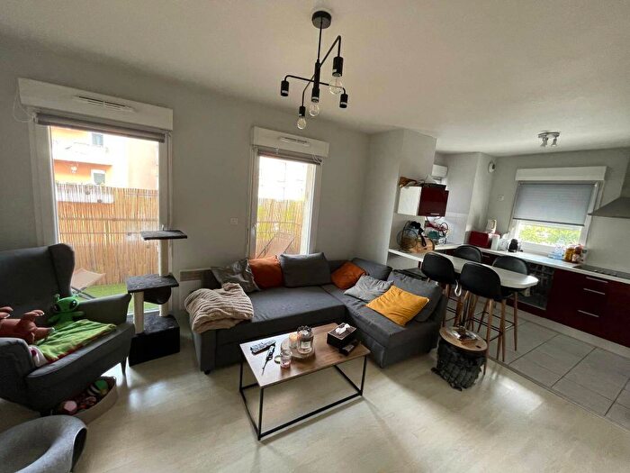 Appartement à louer - Nord et Sud Est, Terville - 2 pièces - 1 chambre