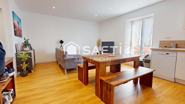 Cognac, Centre-ville, Gare : Appartement 4 pièces à vendre