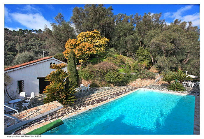 Maison à vendre - Menton, Haut Borrigo, Saint-Paul-Garavan, Vallée de Gorbio - 20 pièces