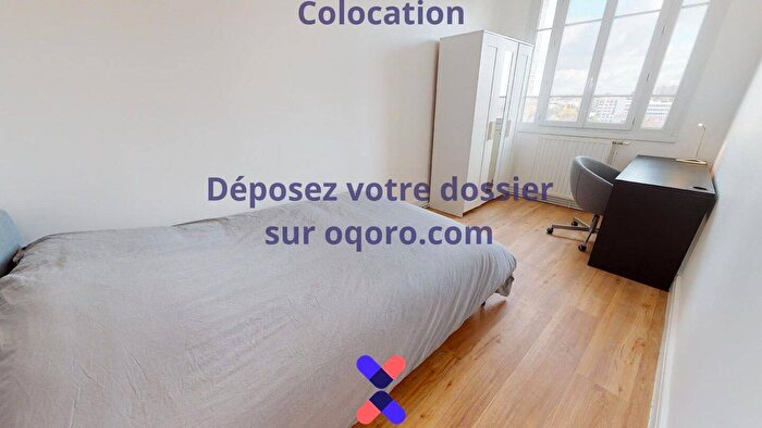 Appartement à louer - Laënnec, Lyon ème arrondissement - 5 pièces - 4 chambres
