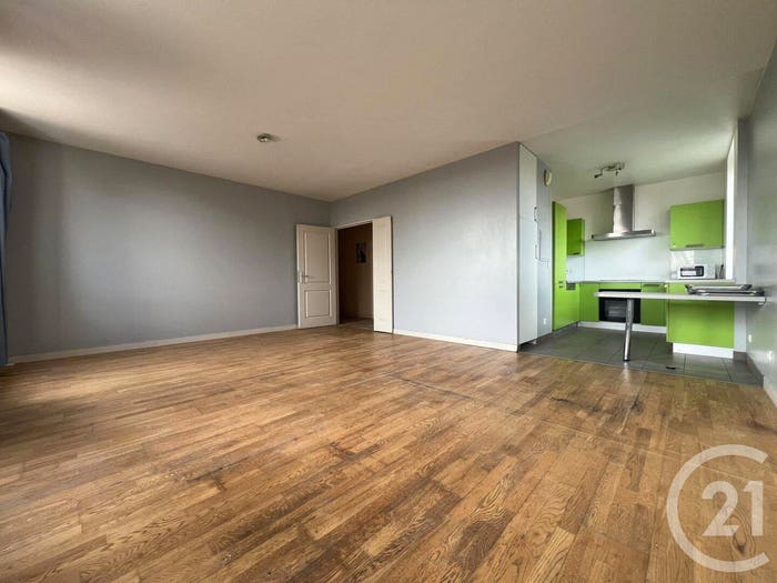 Appartement 4 pièces à louer à Évry-Courcouronnes