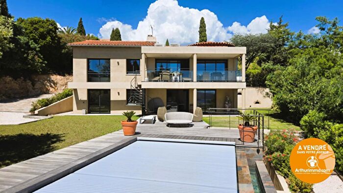 Maison 6 pièces à Le Lavandou, Rousset, Four des Maures, Saint-Clair, à vendre