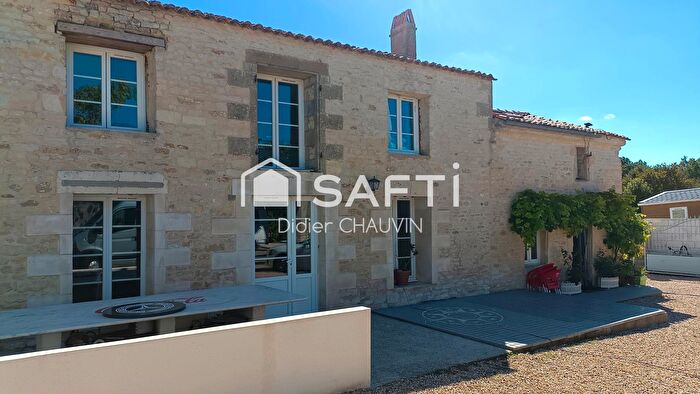 Maison 6 pièces à vendre à Bernay-Saint-Martin
