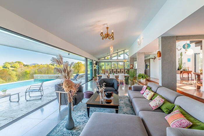 Maison à vendre - Ahetze - 7 pièces - 4 chambres