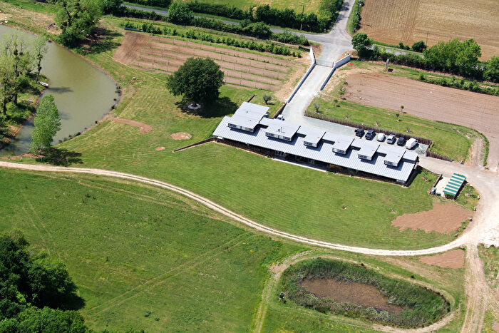 Maison à vendre - Champagne - 10 pièces - 9 chambres