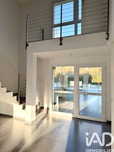 Maison à louer - Woippy, Patis - 6 pièces - 5 chambres