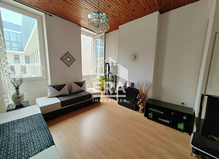 Appartement à vendre - Marseille e , La Joliette - 2 pièces - 1 chambre