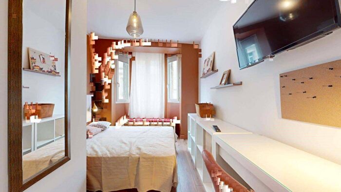 Appartement à louer - Centre Ville, Reims - 1 pièce