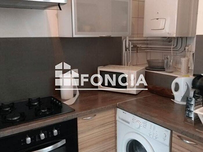 Appartement à louer - Centre Ville, Niort - 3 pièces - 1 chambre