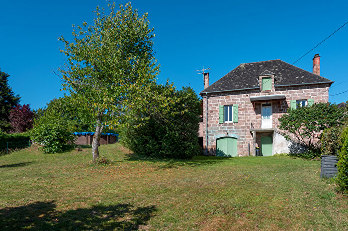 Maison 3 pièces à Saint-Cyr-la-Roche, à vendre
