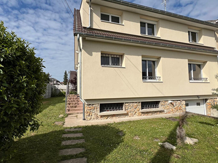 Maison à vendre - Pontault-Combault, Mairie, Rouxel - 7 pièces - 5 chambres