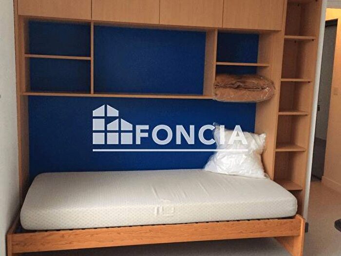 Appartement à louer - Nord, Bruz - 1 pièce