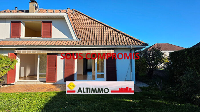 Maison à vendre - Romagnat - 5 pièces - 3 chambres